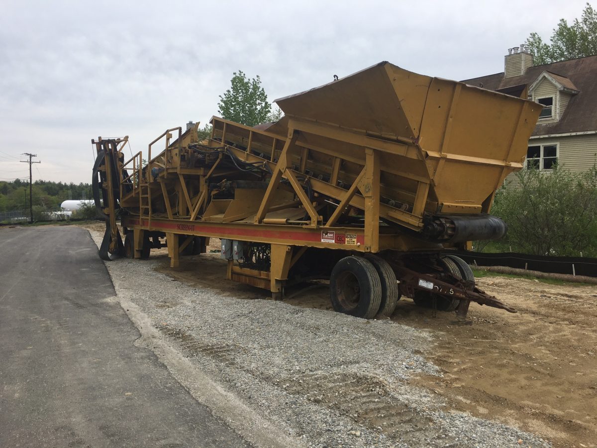 CEC Roadrunner Screen-It II Screening plant $48'000 SOLD! - United ...