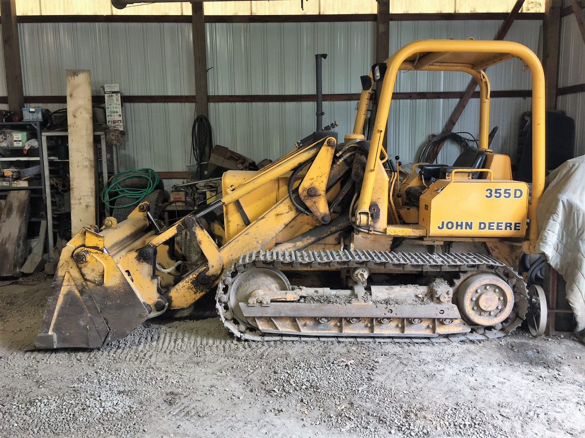 john deere 355D crawler - United Exchange USA