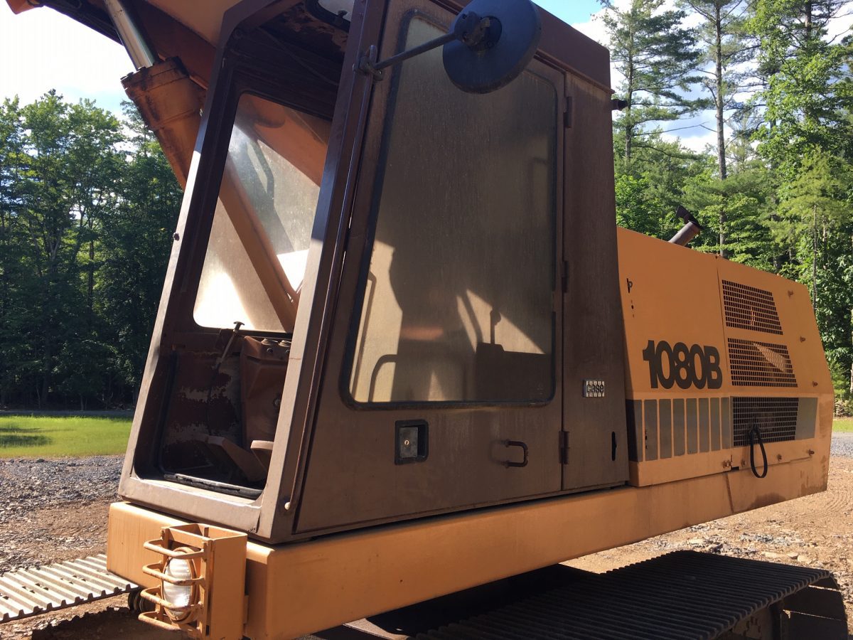 track-hoe-case - United Exchange USA